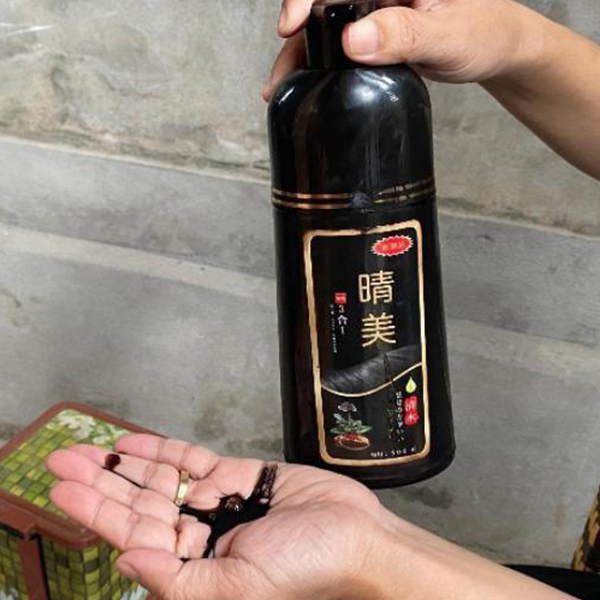 Dầu Gội Phủ Bạc Là Gì? Sử Dụng Dầu Gội Đen Tóc Có Hại Gì Không?